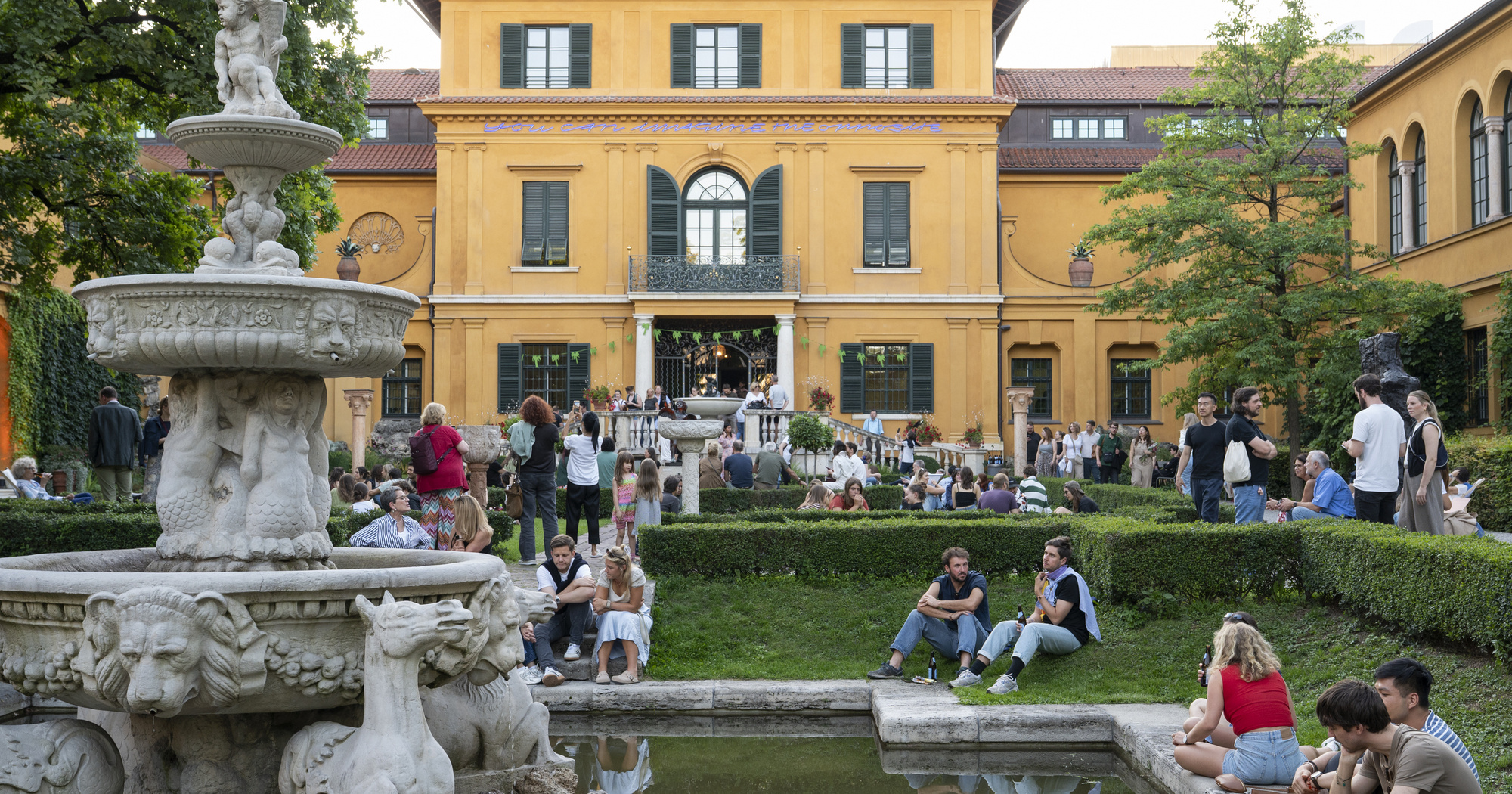 Lenbachhaus - 10 Gründe, warum das Lenbachhaus das beste Museum ...